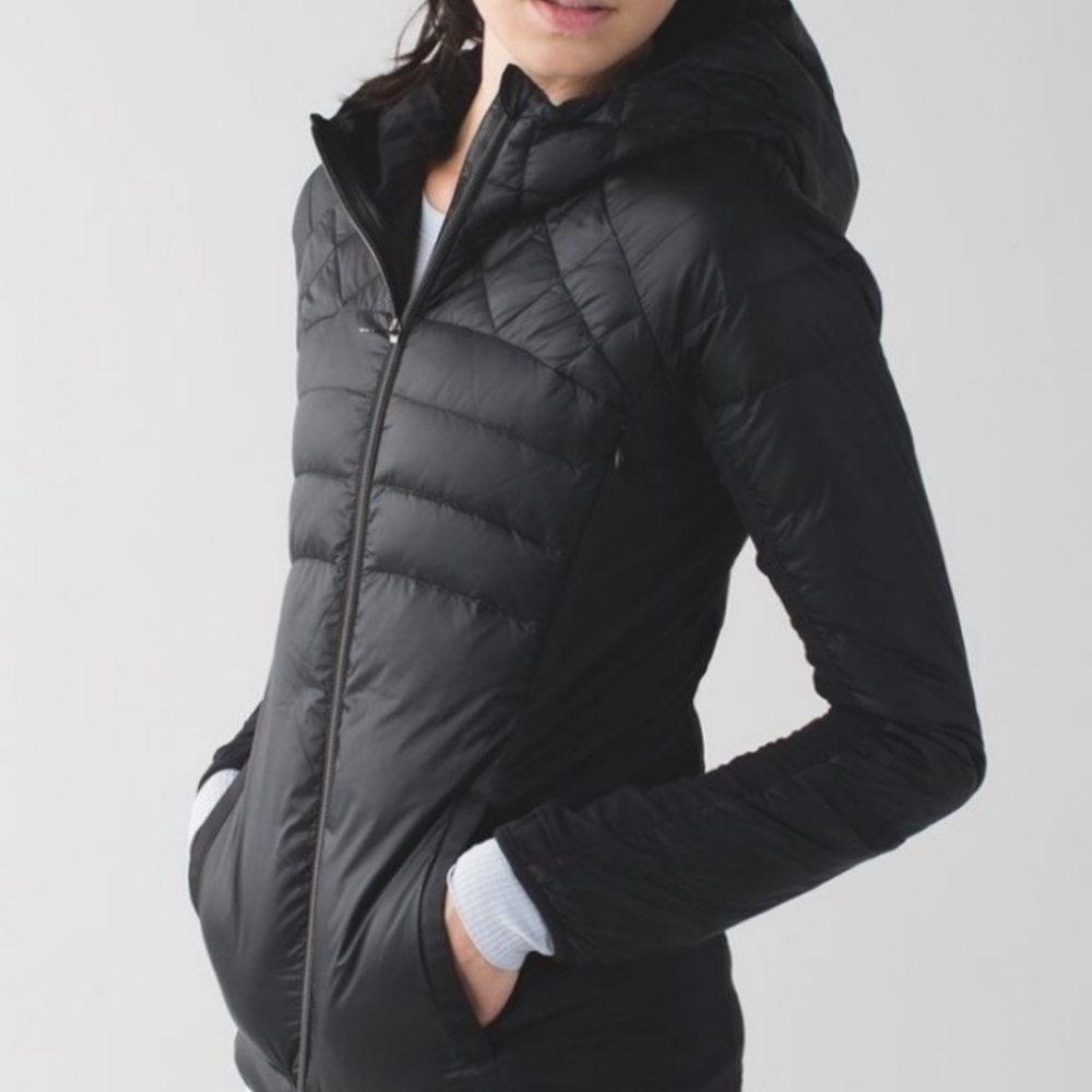 Lululemon Down For A Run Puffer Jacket In Black - Gem